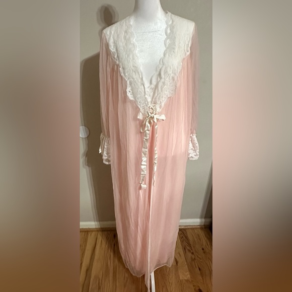 Secret Accents | Intimates & Sleepwear | Ladies Pink Peignoir Set Think ...